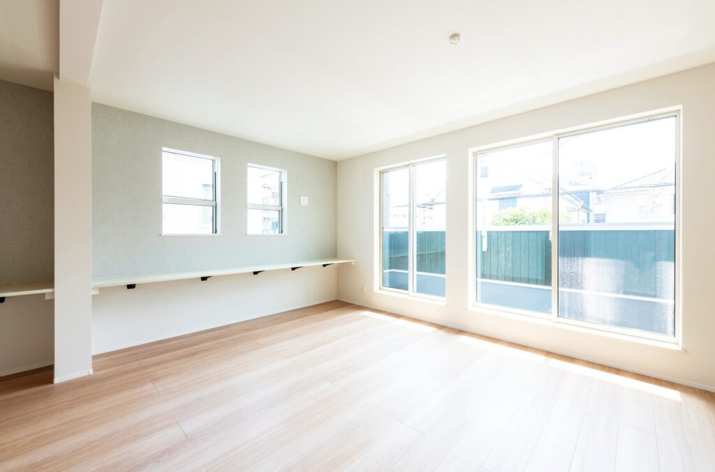 北欧スタイルの柔らかな雰囲気と都市の利便性を両立した4LDK・2台駐車の住まい -株式会社BLISS（ブリス）